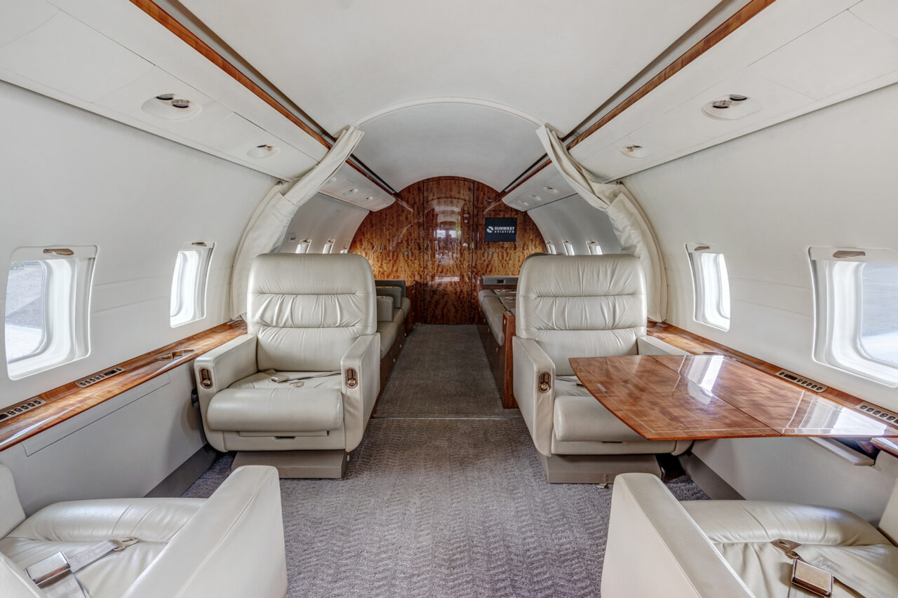Private Jet Calgary to Vancouver - Sunwest Aviation